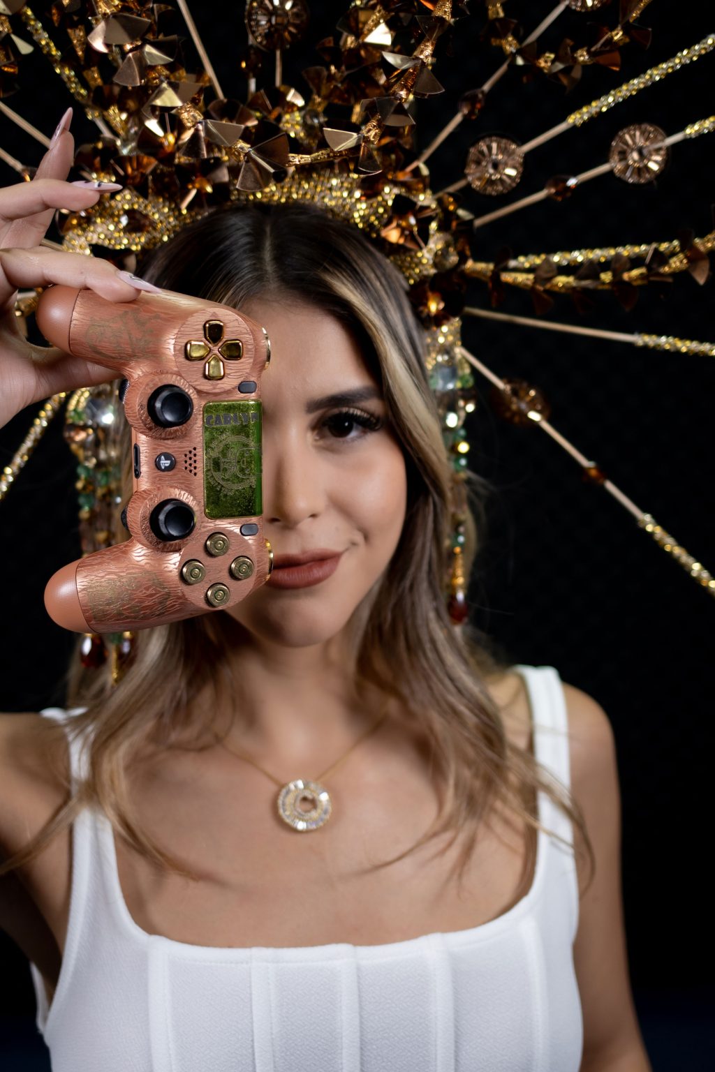 » La vida de Carlyn Romero: Una caja llena de sorpresas y sabor latino ...