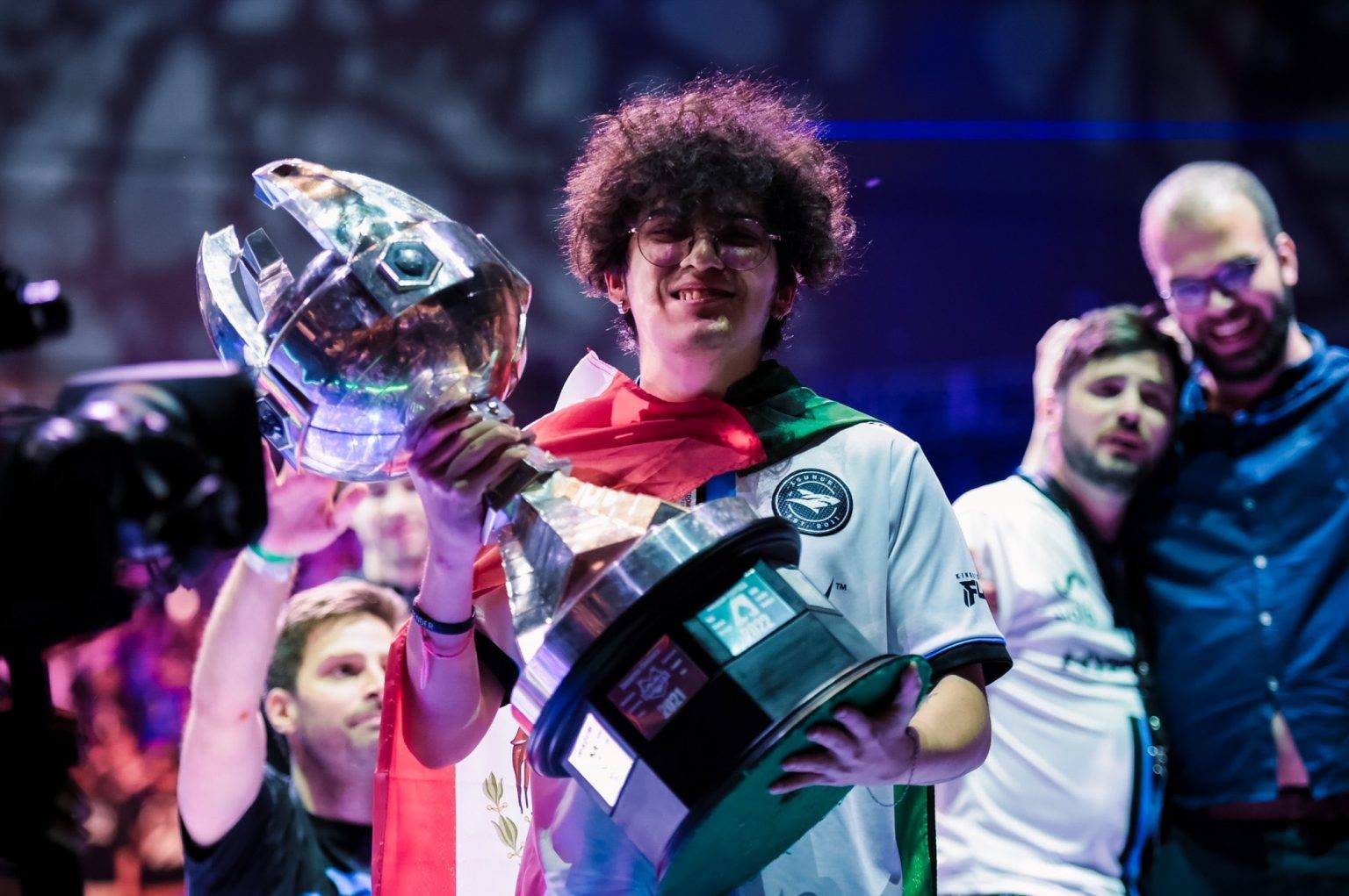 Al mundial! Isurus Gaming es el campeón del Torneo Clausura de la LLA ...